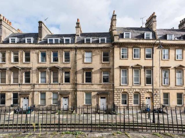 1 Bedroom Flat