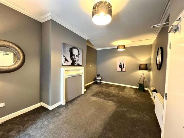 1 Bedroom Flat