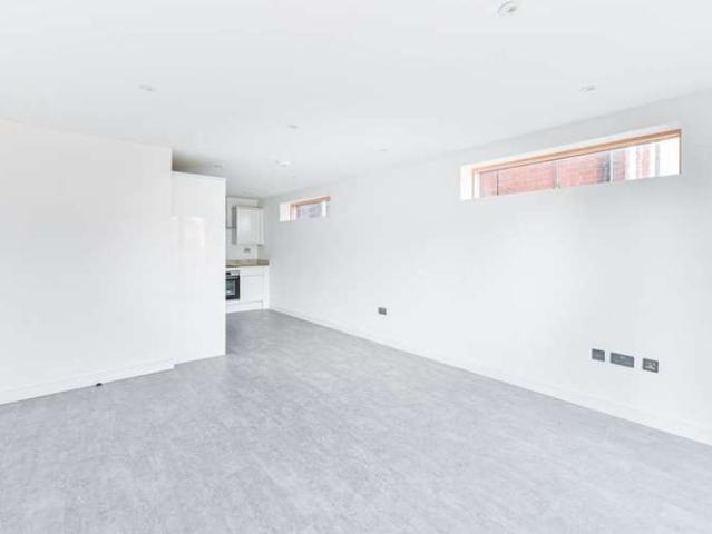 1 Bedroom Flat