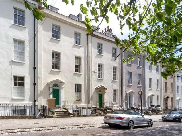 1 Bedroom Flat