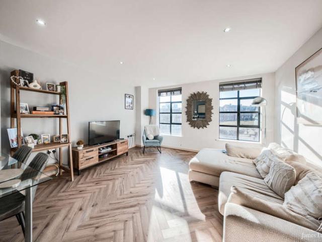 1 Bedroom Flat