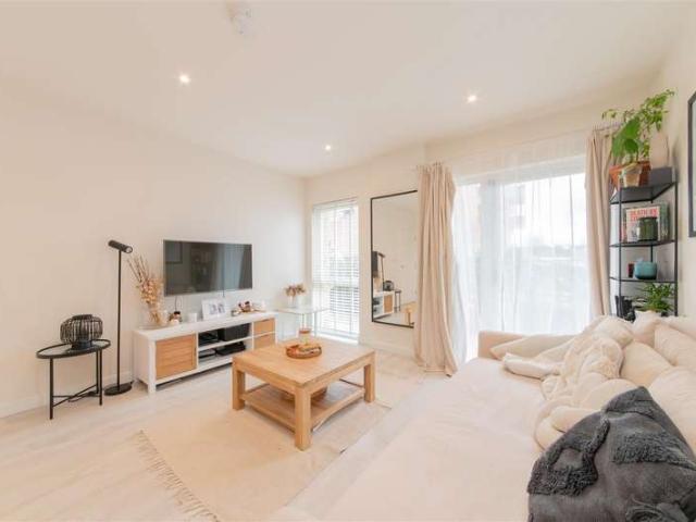 1 Bedroom Flat