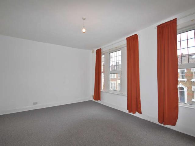 1 Bedroom Flat