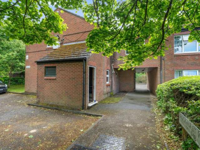 1 Bedroom Flat