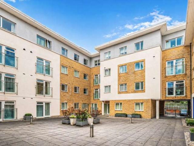 1 Bedroom Flat