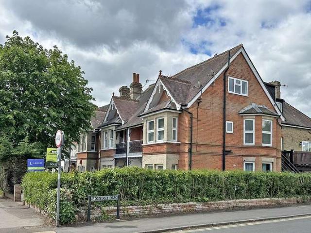 1 Bedroom Flat