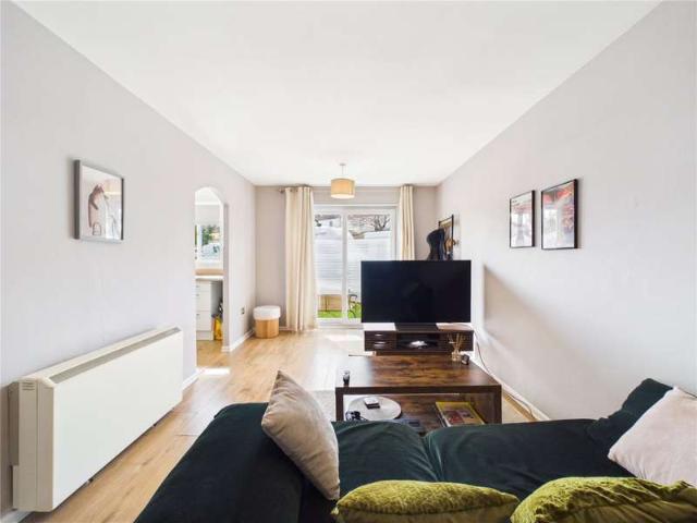 1 Bedroom Flat
