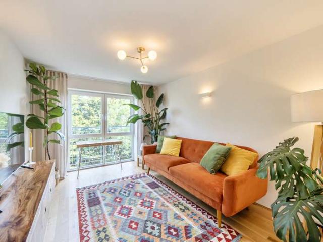 1 Bedroom Flat