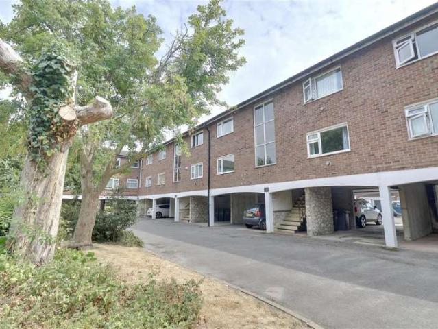 1 Bedroom Flat