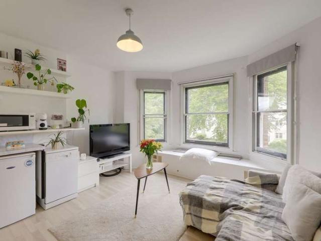 1 Bedroom Flat