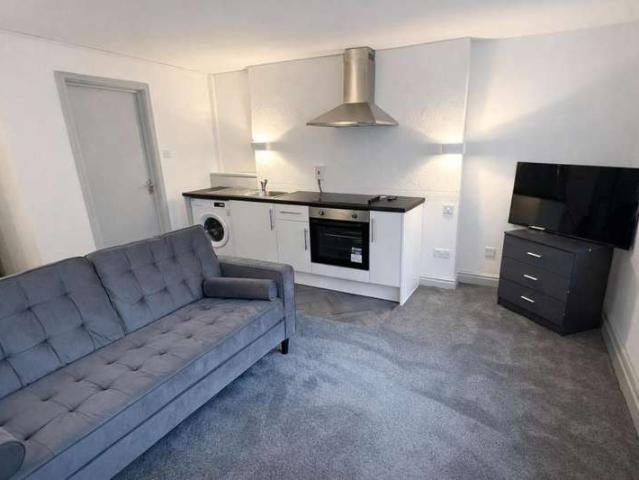 1 Bedroom Flat