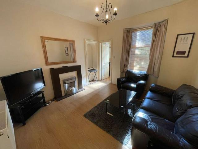1 Bedroom Flat
