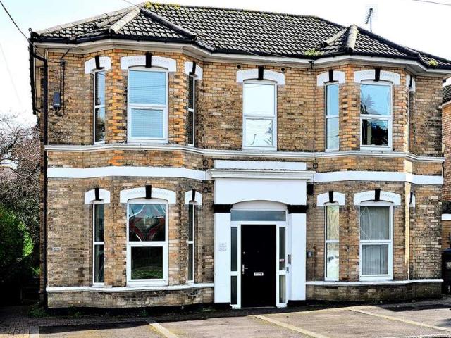 1 Bedroom Flat
