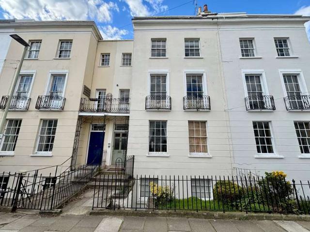 1 Bedroom Flat