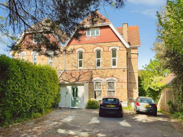 1 Bedroom Flat