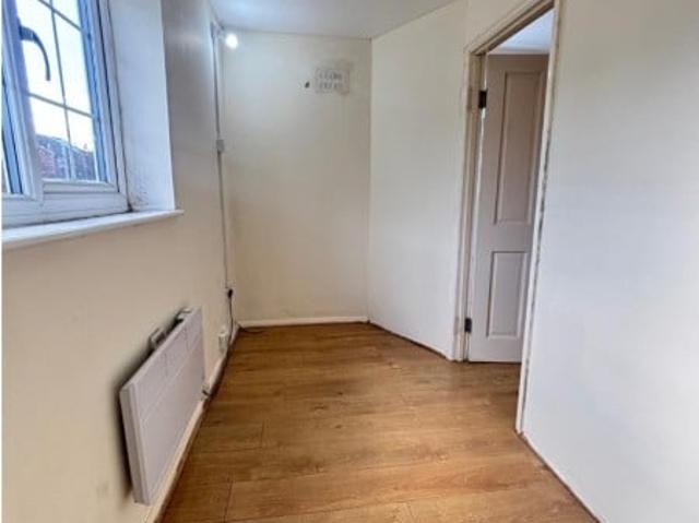 1 Bedroom Flat