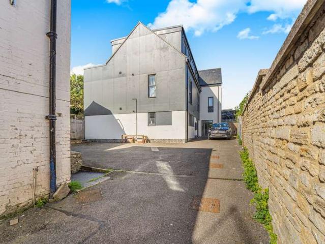 1 Bedroom Flat
