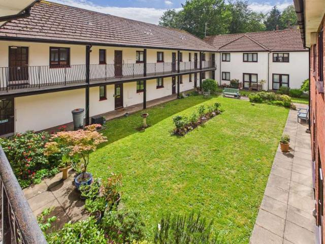 1 Bedroom Flat