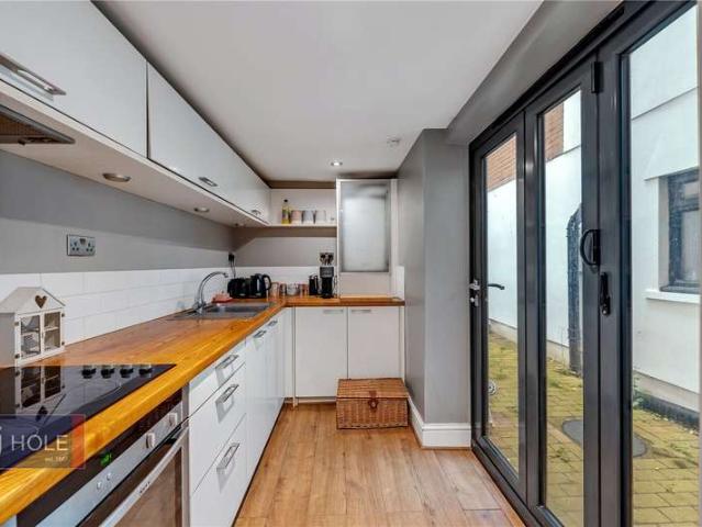 1 Bedroom Flat