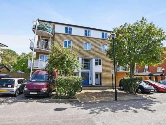 1 Bedroom Flat