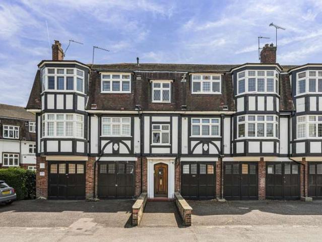 1 Bedroom Flat