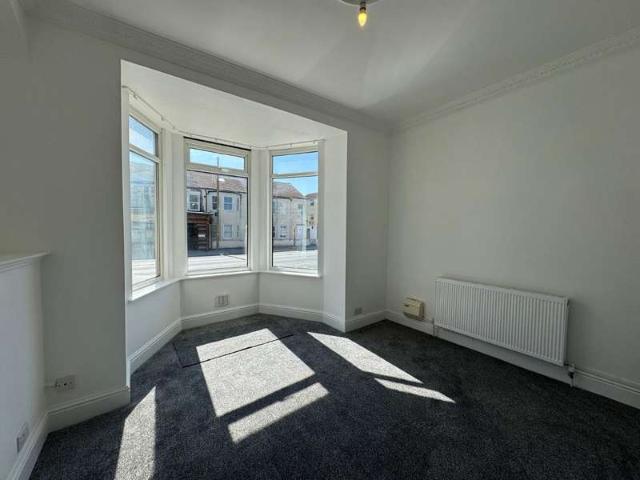 1 Bedroom Flat