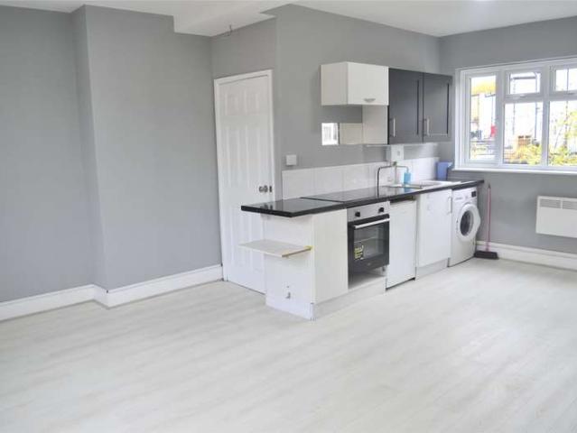 1 Bedroom Flat