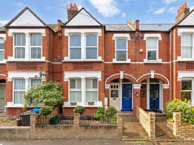 1 Bedroom Maisonette Flat