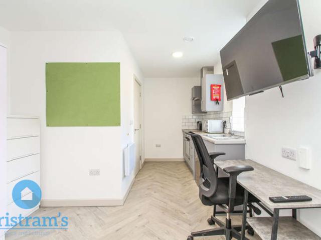 1 Bedroom Flat