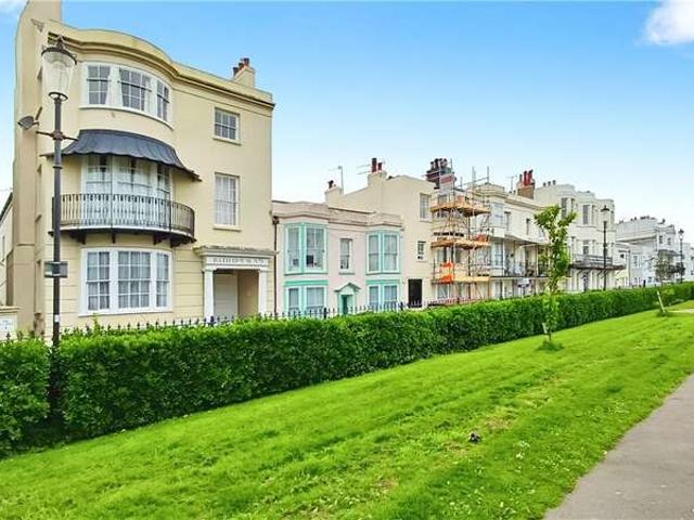1 Bedroom Flat