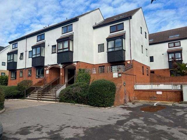 1 Bedroom Flat