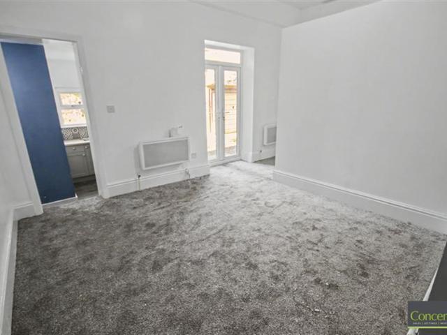 1 Bedroom Flat