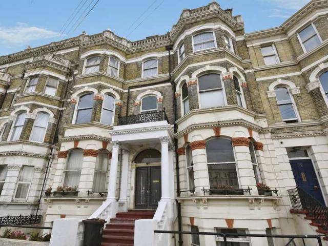1 Bedroom Flat