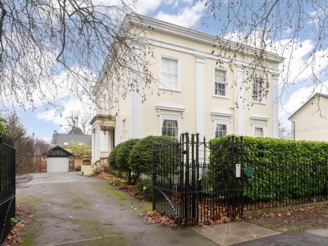 1 Bedroom Flat