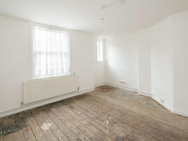 1 Bedroom Flat