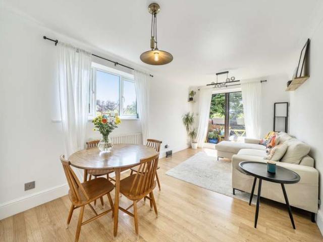 1 Bedroom Flat