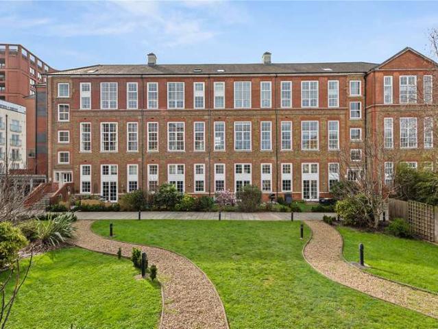 1 Bedroom Flat