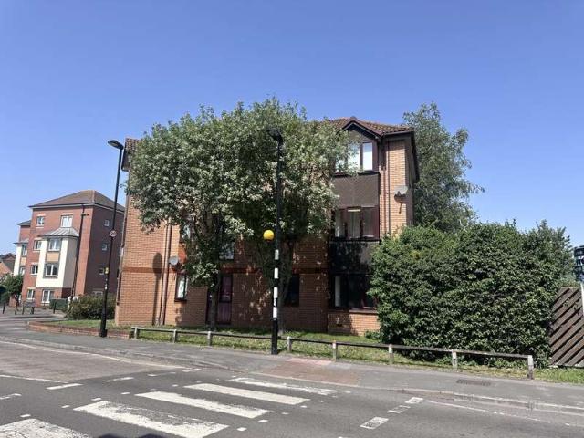 1 Bedroom Flat