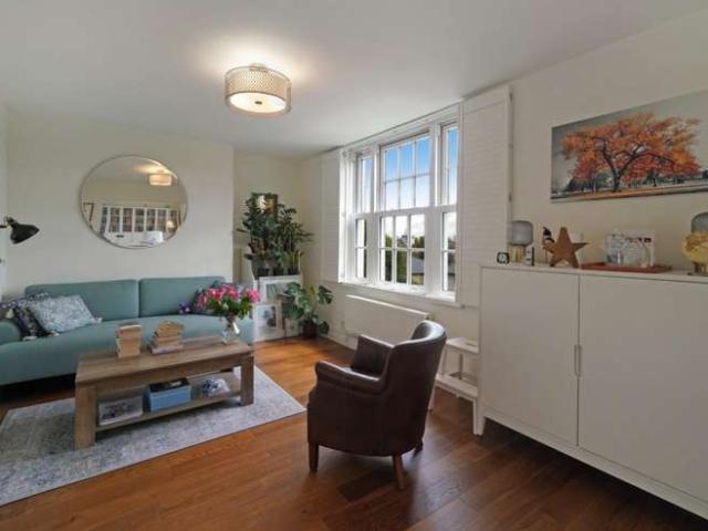 1 Bedroom Flat