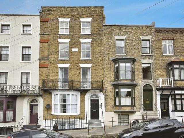 1 Bedroom Flat