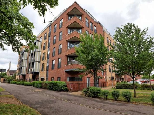 1 Bedroom Flat