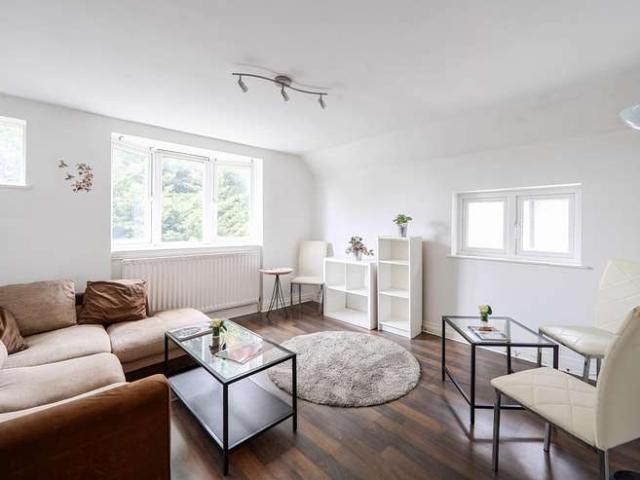1 Bedroom Flat