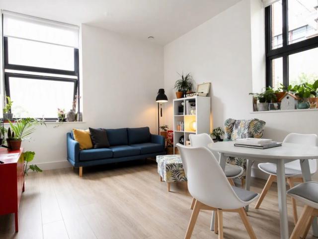 1 Bedroom Flat