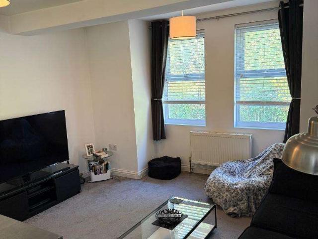 1 Bedroom Flat