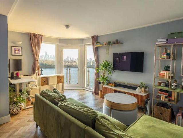 1 Bedroom Apartment Flat