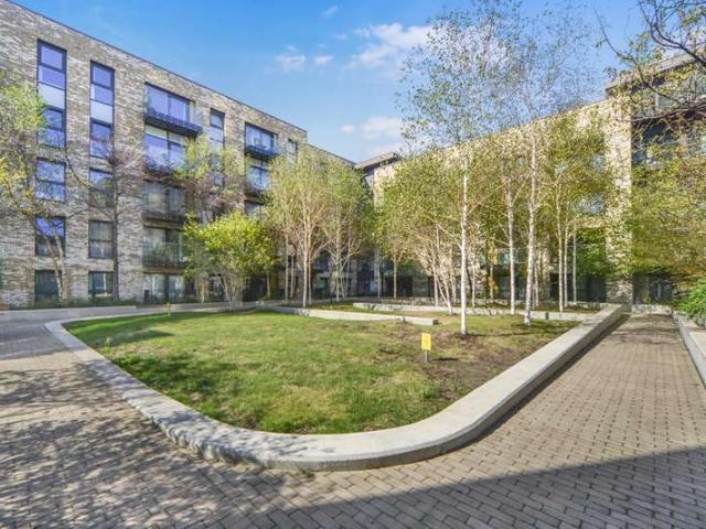 1 Bedroom Flat