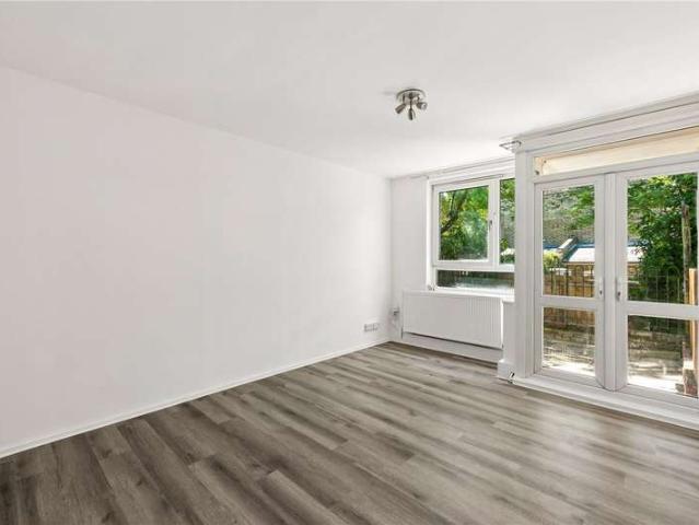 1 Bedroom Flat