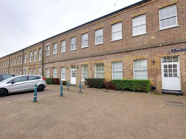 1 Bedroom Flat