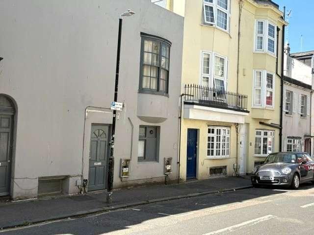 1 Bedroom Flat