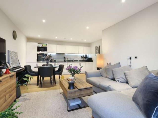 1 Bedroom Flat